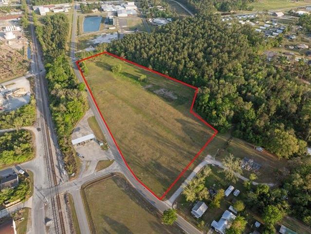 Anthony St, Baxley, GA 31513