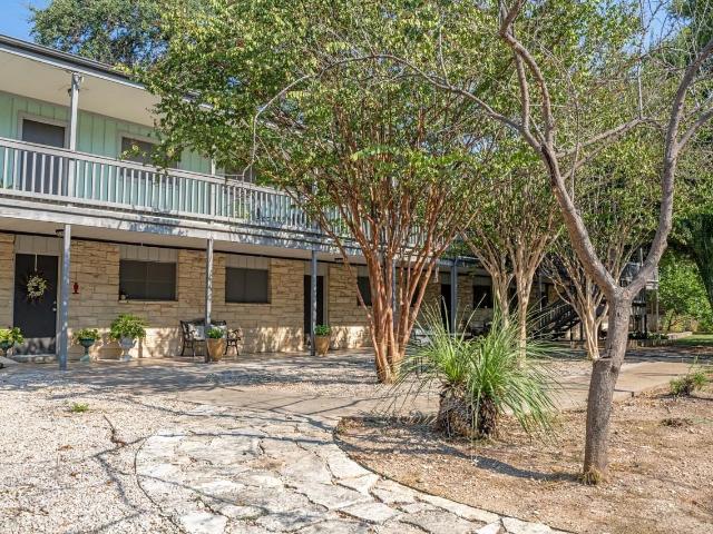 Antilles Apartments 1 Bedroom Apartment for Rent at 2202 Enfield Rd, Austin, TX 78703 West Austin