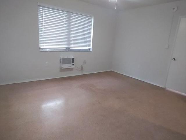 Antiquera Ave 119 127 1 Bedroom Apartment for Rent at 119 Antiquera Ave, Coral Gables, FL 33134 Douglas