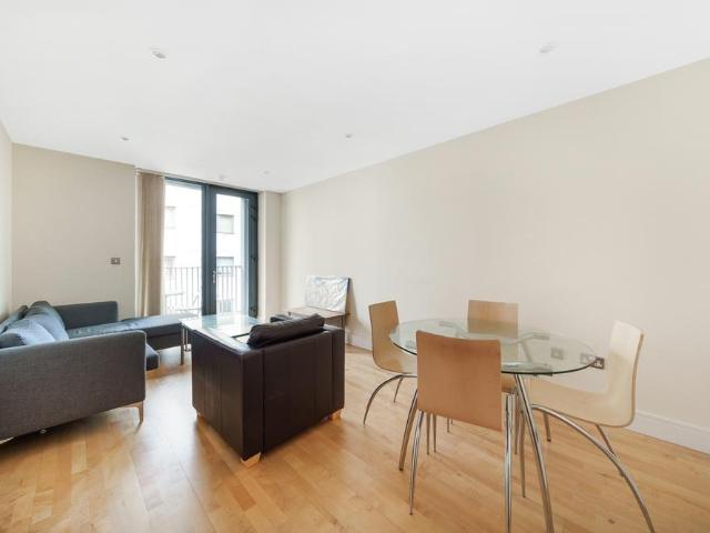 Antonine Heights, City Walk, London, SE1 1 bed flat to rent £2,100 pcm £485 pw