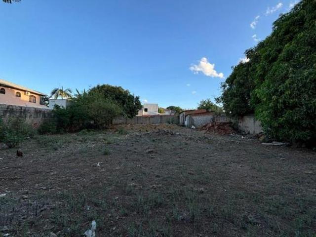 ANTÔNIO SEVERO VENDE: LOTE COND. VITORIA BR 020 SOBRADINHO