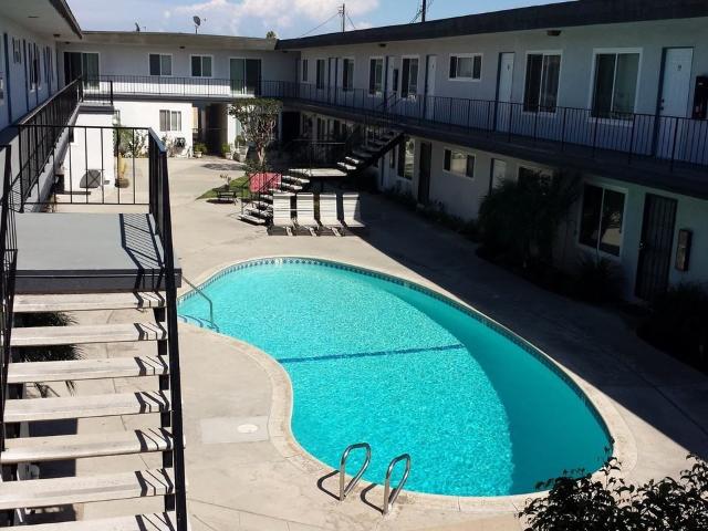 ANZA 2 Auldin Arms Studio Apartment for Rent at 20336 Anza Ave, Torrance, CA 90503