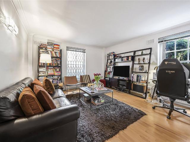 Ascot Court, Grove End Road, London NW8, 2 bed flat to rent, £3,250 pcm | PrimeLocation