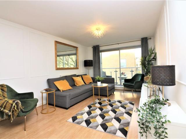 Ascot House, Poplar, E14 6PQ, London