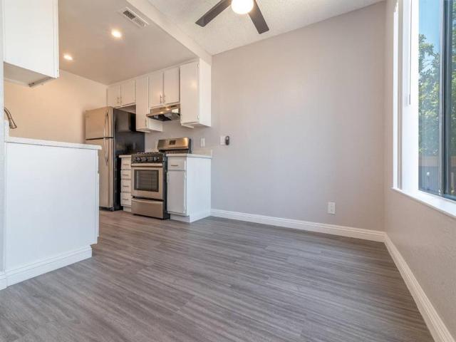 Ascot Park Apartments 1 Bedroom Apartment for Rent at 1422 E 9th St, San Bernardino, CA 92410 Curtis