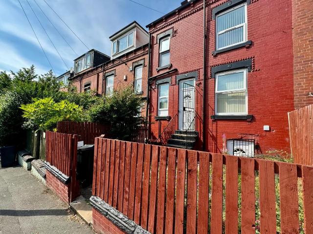 Ashton Avenue, Leeds, West Yorkshire LS8, 2 bed terraced house to rent, £950 pcm | PrimeLocation