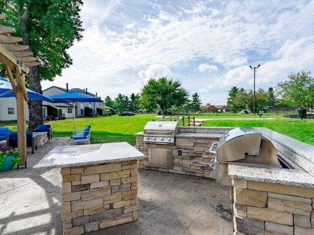 Ashton Brook 1 Bedroom Apartment for Rent at 7832 Royalty Avenue, Graymoor Devondale, KY 40222 Graymoor Devondale