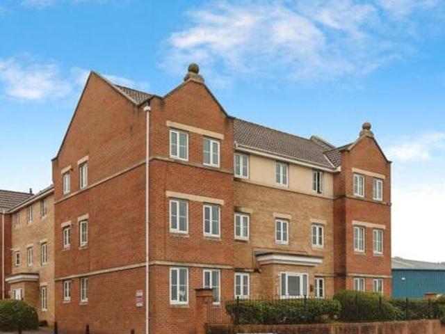 Ashton, Hedgers Close, Bristol, 2 Bedroom Flat