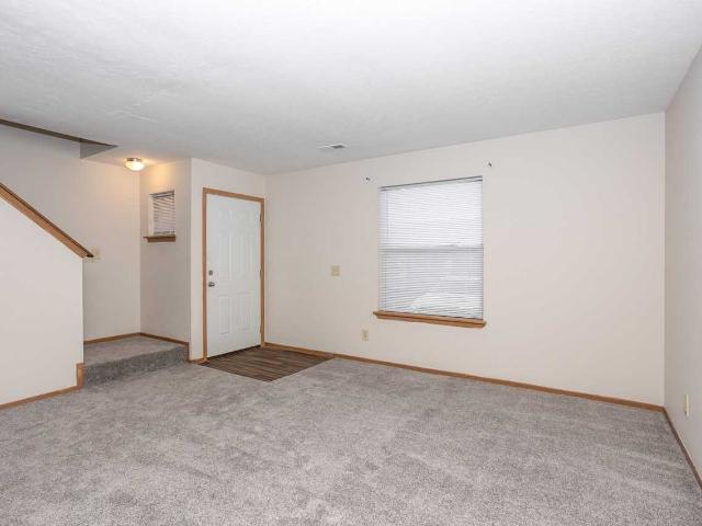Ashton Meadows 2 Bedroom Apartment for Rent at 3950 Cabot Dr, Springfield, OH 45503