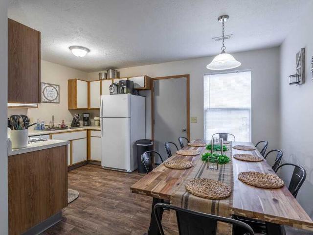 Ashton Meadows 3 Bedroom Apartment for Rent at 3950 Cabot Dr, Springfield, OH 45503