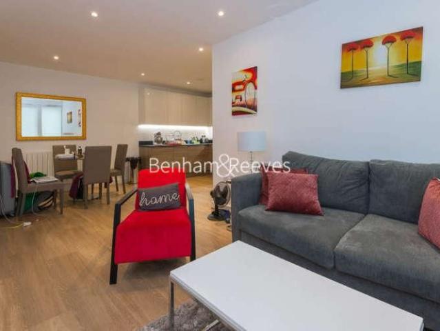 Ashton Reach, Surrey Quays, SE16