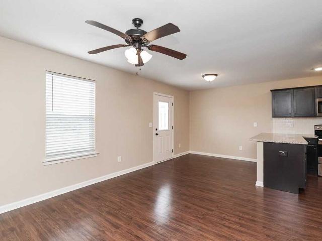 Ashton Ridge at Westcreek 2 Bedroom Apartment for Rent at 1060 W Creek Coyote Trl, Clarksville, TN 37042