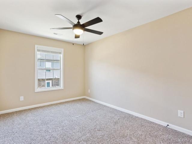 Ashton Ridge at Westcreek 3 Bedroom Apartment for Rent at 1060 W Creek Coyote Trl, Clarksville, TN 37042