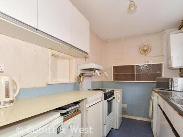 Ashurst Close, Horsham, 3 Bedroom Semi detached