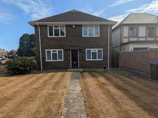 Ashurst Drive, Worthing BN12, 2 bed flat to rent, £1,400 pcm | PrimeLocation