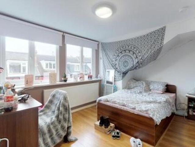 Ashville Avenue, Hyde Park, 6 Bedroom Terraced