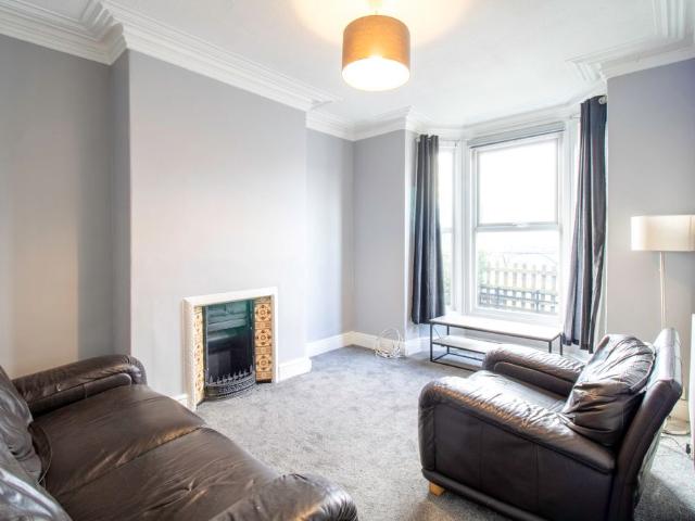Ashville Road, Hyde Park, Leeds LS6, 3 bed terraced house to rent, £1,595 pcm | PrimeLocation