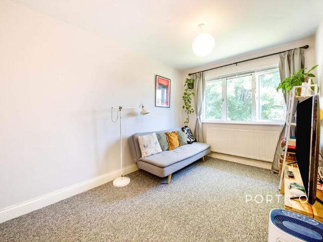 Ashville Road, London, E11 2 bed flat to rent £1,800 pcm £415 pw