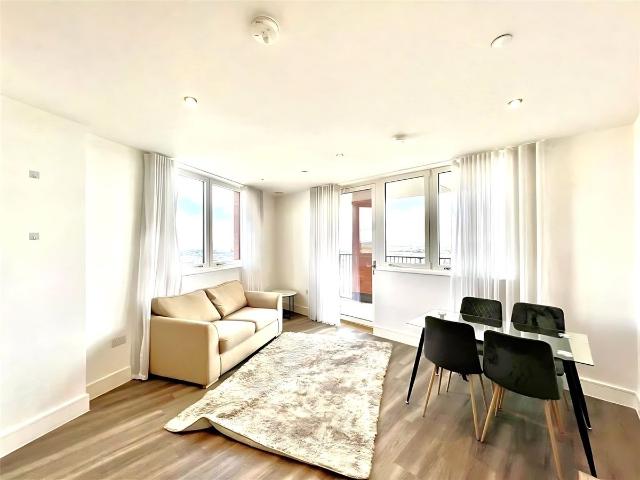 Ashwell House, Merrick Road, Southall UB2, 2 bed flat to rent, £2,000 pcm | PrimeLocation