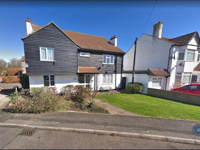 Ashwood Avenue, Rainham, RM13 1 bed flat to rent £1,460 pcm £337 pw