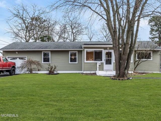 Ashwood Dr, Brick, Home For Sale