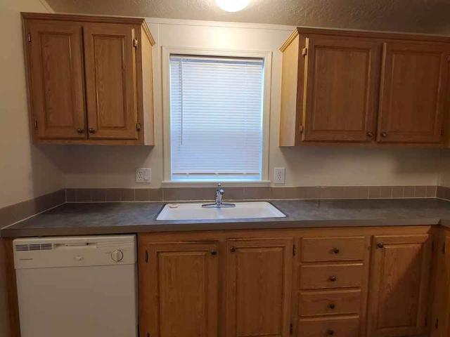 Ashwood Estates 3 Bedroom Condo for Rent at 33175 McFarland Rd, Tangent, OR 97389