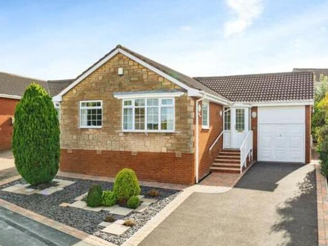 Ashwood Road, High Green, 3 Bedroom Detached