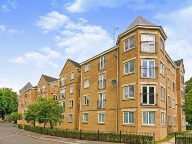 Ash Court, Leeds, 2 Bedroom Apartment