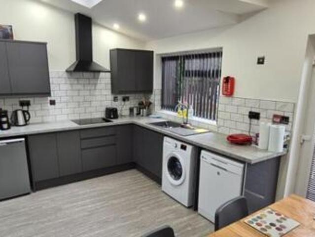 Ash Crescent, Leeds, 5 Bedroom House