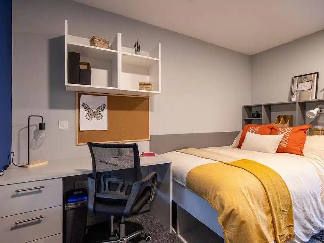 Ash Grove Court, Guildford Student Accommodation | Amber