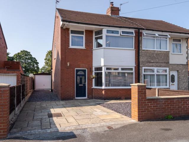 Ash Grove, Chorley PR7, 3 bed semi detached house to rent, £1,100 pcm | PrimeLocation