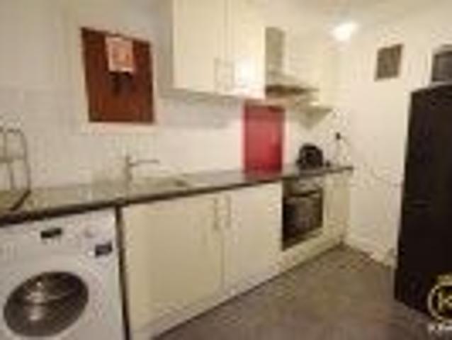 Ash Grove, Guildford