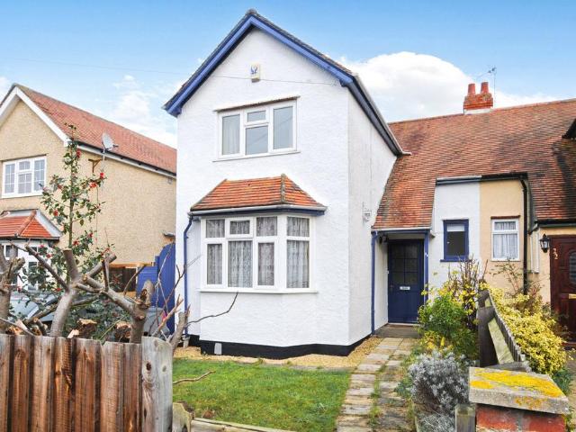 Ash Grove, Headington, Oxford, OX3 3 bed house to rent £1,850 pcm £427 pw