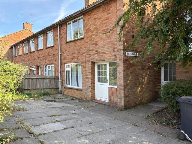 Ash Drive, Hatfield 3 bed end of terrace house to rent £1,890 pcm £436 pw