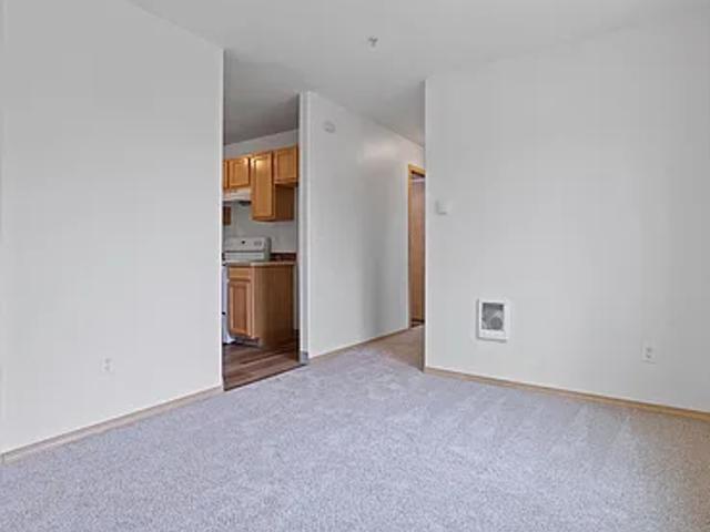 Ash Street Apartments 2 Bedroom Apartment for Rent at 11940 Se Ash St, Portland, OR 97216 Hazelwood