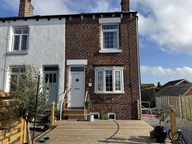 Ash Street, Stanley, Wakefield, WF3 3 bed end of terrace house to rent £1,195 pcm £276 pw