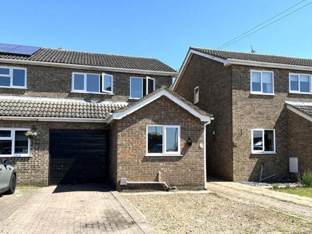 Ash Tree Close, Wimblington, 3 Bedroom Semi detached