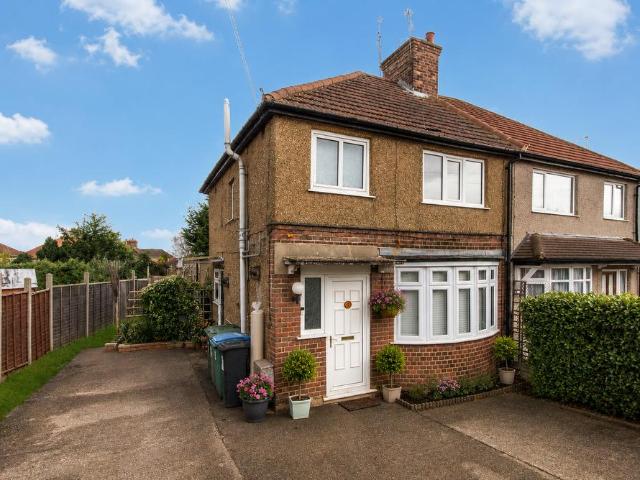 Ash Tree Road, Hertfordshire WD24 1 bed apartment to rent £1,395 pcm £322 pw