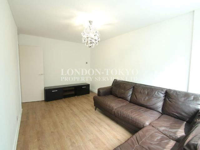Ashbourne Court, N12, London
