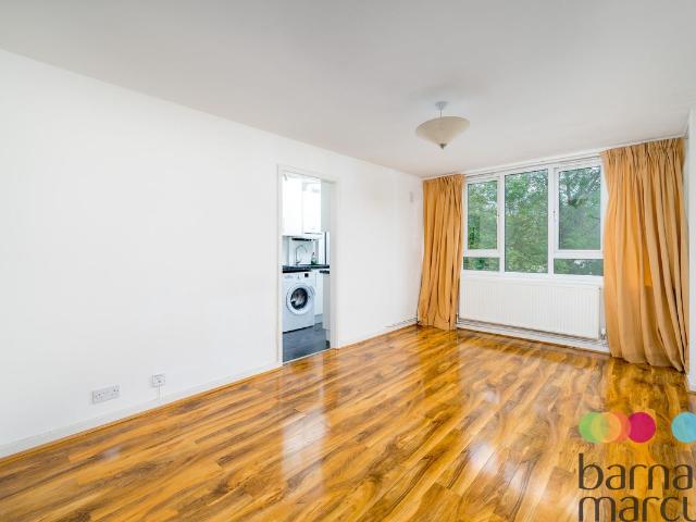 Ashbourne Close, London N12, 1 bed flat to rent, £1,500 pcm | PrimeLocation
