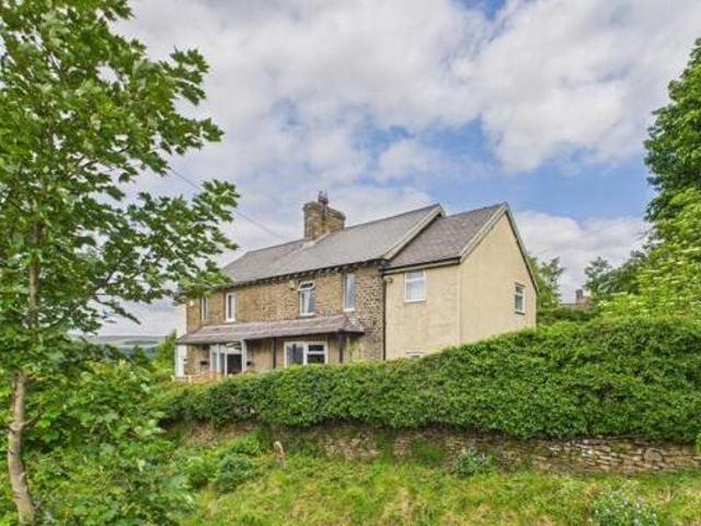 Ashbourne Lane, Chapel en le frith, 4 Bedroom Semi detached