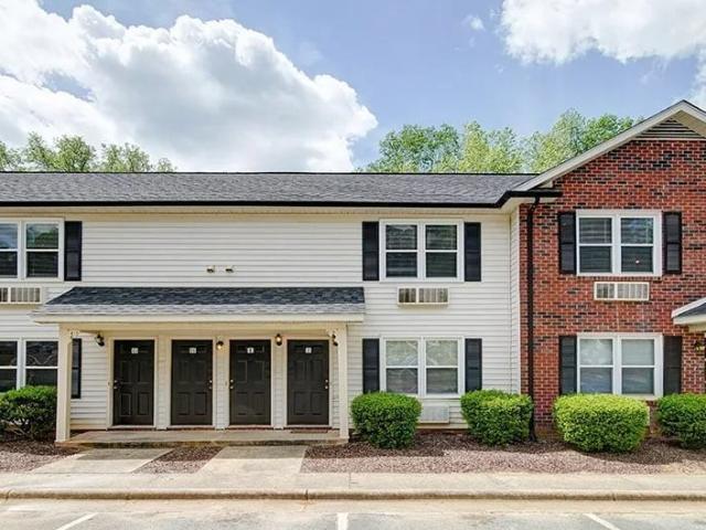 Ashbrook Village 1 Bedroom Apartment for Rent at 2295 Pineview Ln, Gastonia, NC 28054