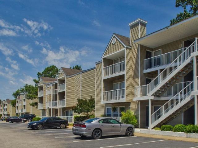 Ashbrook Apartments 3 Bedroom Apartment for Rent at 205 Silverbrook Ln, Virginia Beach, VA 23462 Northwest Virginia Beach