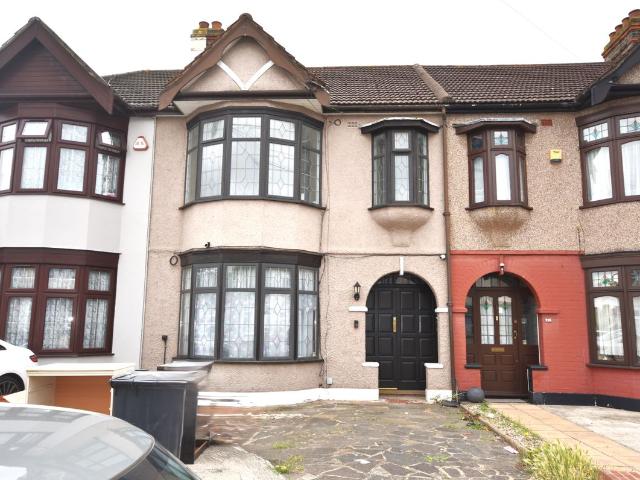 Ashburton Avenue, Ilford IG3, 3 bed terraced house to rent, £2,650 pcm | PrimeLocation