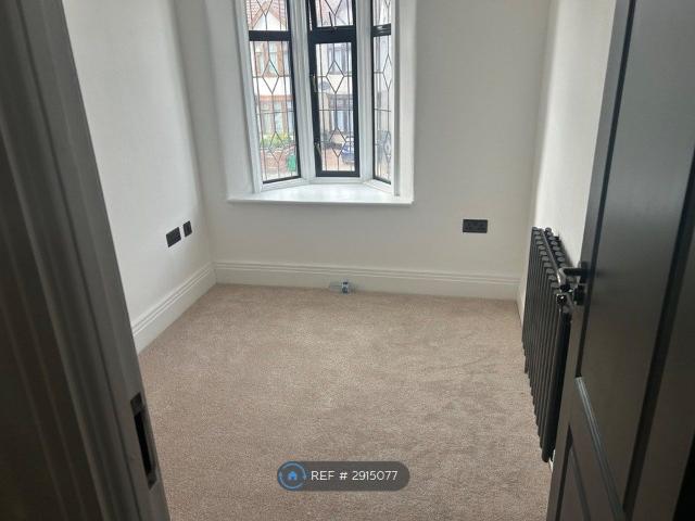 Ashburton Avenue, Ilford IG3, Room to rent, £550 pcm | PrimeLocation