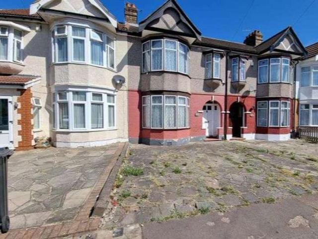 Ashburton Avenue Room D