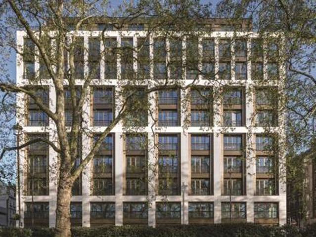 Ashburton Place, London, 3 Bedroom Apartment