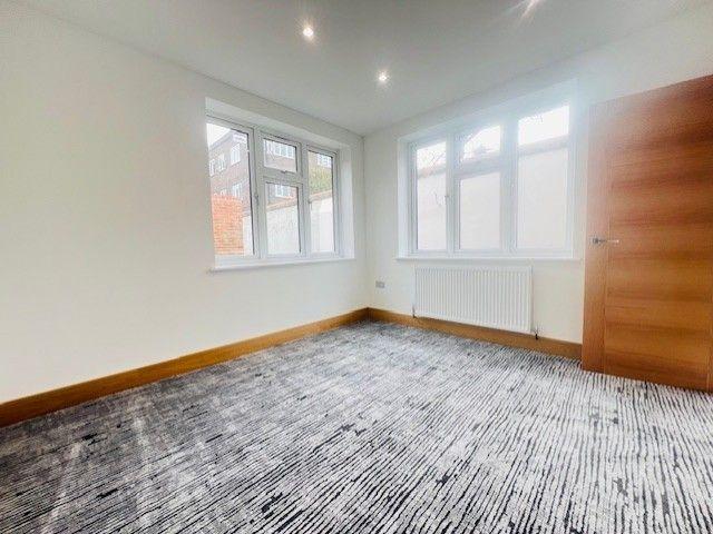 Ashburton Road, Croydon CR0, 2 bed flat to rent, £1,800 pcm | PrimeLocation