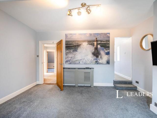 Ashburton Road, PO5 2 bed flat to rent £1,275 pcm £294 pw