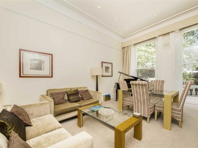 Ashburn Gardens, SW7, London